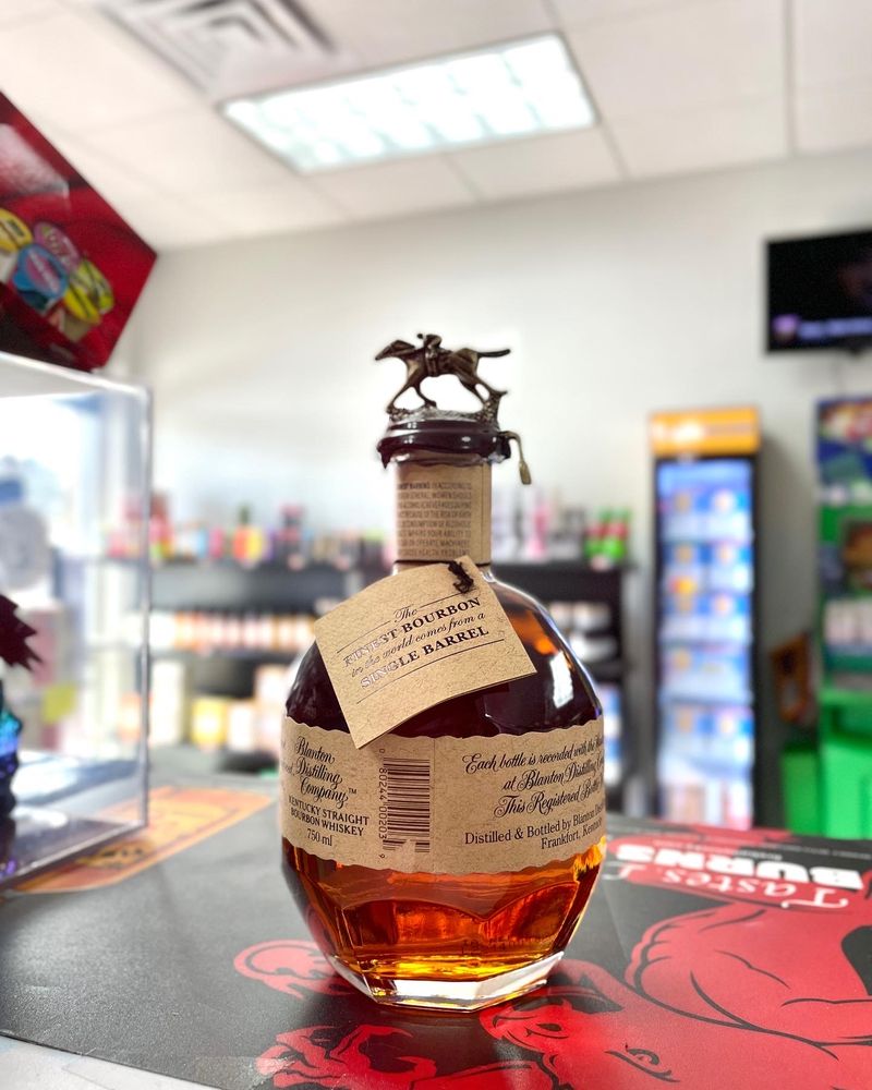 DISCOUNT LIQUOR - FORT MILL - Updated December 2025 - 49 Photos - 400 N ...
