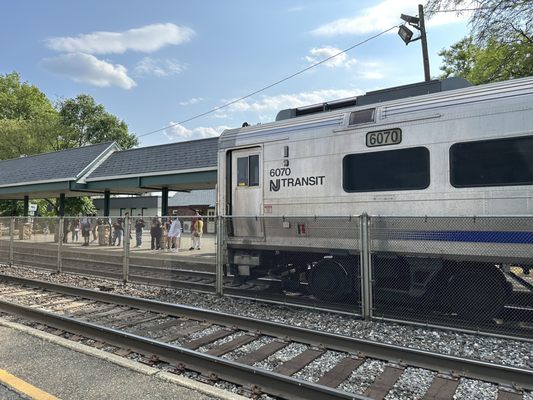 RADBURN STATION - Updated July 2025 - Fair Lawn Ave, Fair Lawn, New ...