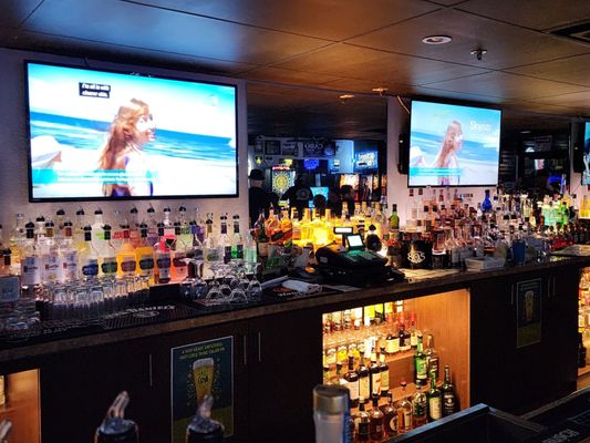 THE 007 PUB - Updated August 2025 - 102 Photos & 58 Reviews - 4330 W ...