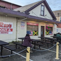 LIL RED’S TAKEOUT AND CATERING - Updated November 2024 - 231 Photos ...