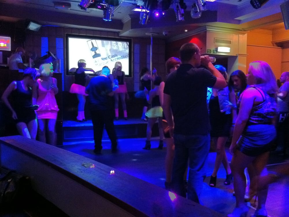 YATES’S WINE LODGE - Updated December 2024 - 6-8 Park Street, Luton ...