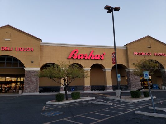 BASHAS’ - Updated September 2025 - 18 Photos & 23 Reviews - 2000 W ...