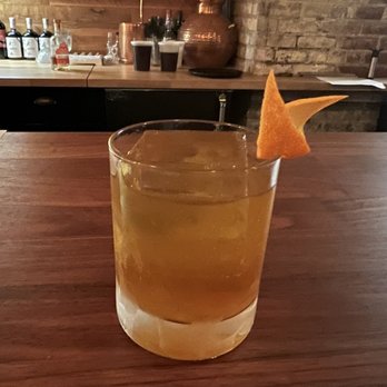 FOUR HUMOURS - Updated January 2025 - 135 Photos & 63 Reviews - 1712 N ...