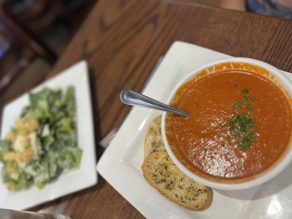 SLATTERY’S PUB AND GRILL - Updated November 2024 - 269 Photos & 338 ...