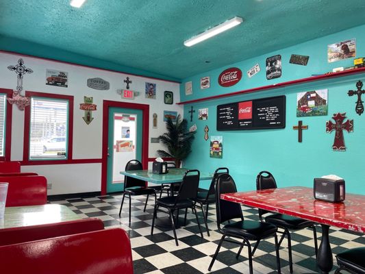 PIT ROW PIT STOP - Updated September 2025 - 204 Photos & 201 Reviews ...