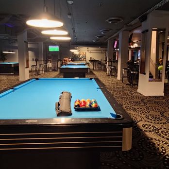 THE BREAKROOM - Updated December 2025 - 11 Photos & 15 Reviews - 2021 ...