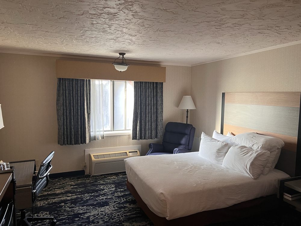 49ER INN & SUITES - Updated January 2026 - 72 Photos & 59 Reviews - 330 ...