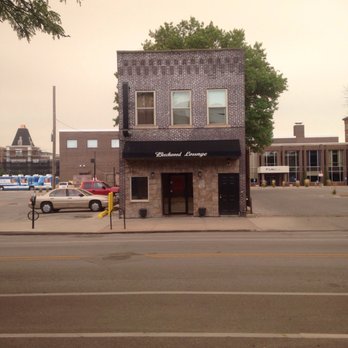 BEECHWOOD LOUNGE - Updated October 2025 - 23 Photos & 28 Reviews - 416 ...