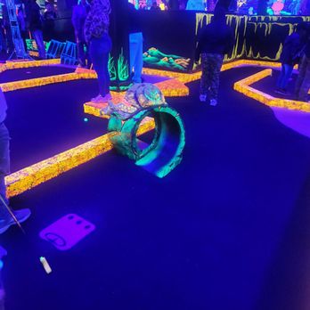 MONSTER MINI GOLF - Updated December 2025 - 95 Photos & 81 Reviews ...