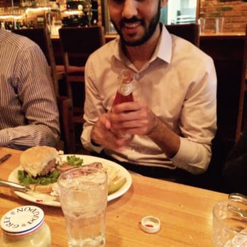 ROBBIE’S GRILLE - Updated October 2025 - 28 Photos & 27 Reviews - 122 N ...