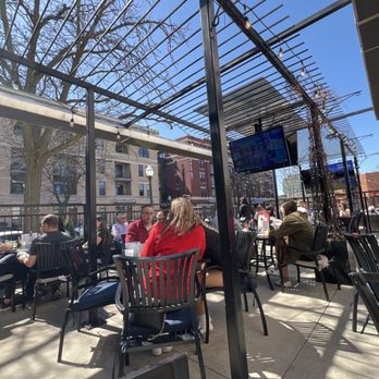 ECHO TAP & GRILL - Updated January 2026 - 78 Photos & 165 Reviews - 554 W Main St, Madison ...