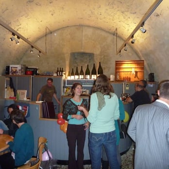 CAVEAU DE NYON - Updated March 2024 - 10 Photos - Place du Château 17 ...