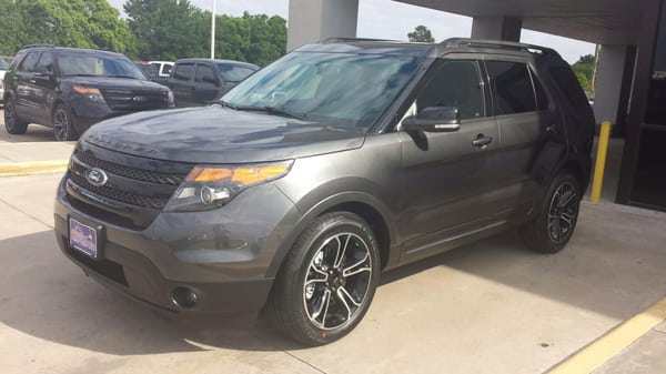 FRIENDLY FORD - Updated July 2025 - 27 Photos & 119 Reviews - 2425 Us ...