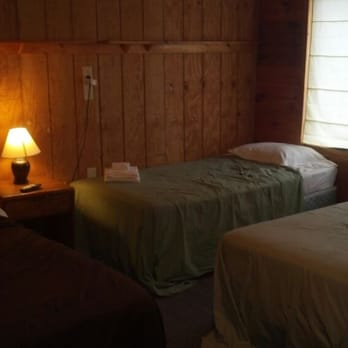 PINE CREST MOTEL & CABINS - Updated October 2025 - 53 Photos & 11 ...