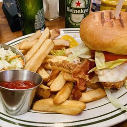 DUBLINER RESTAURANT & PUB - Updated December 2025 - 680 Photos & 913 ...