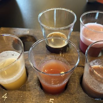 THE RUSTY BUMBLEBEE - Updated September 2025 - 73 Photos & 25 Reviews ...