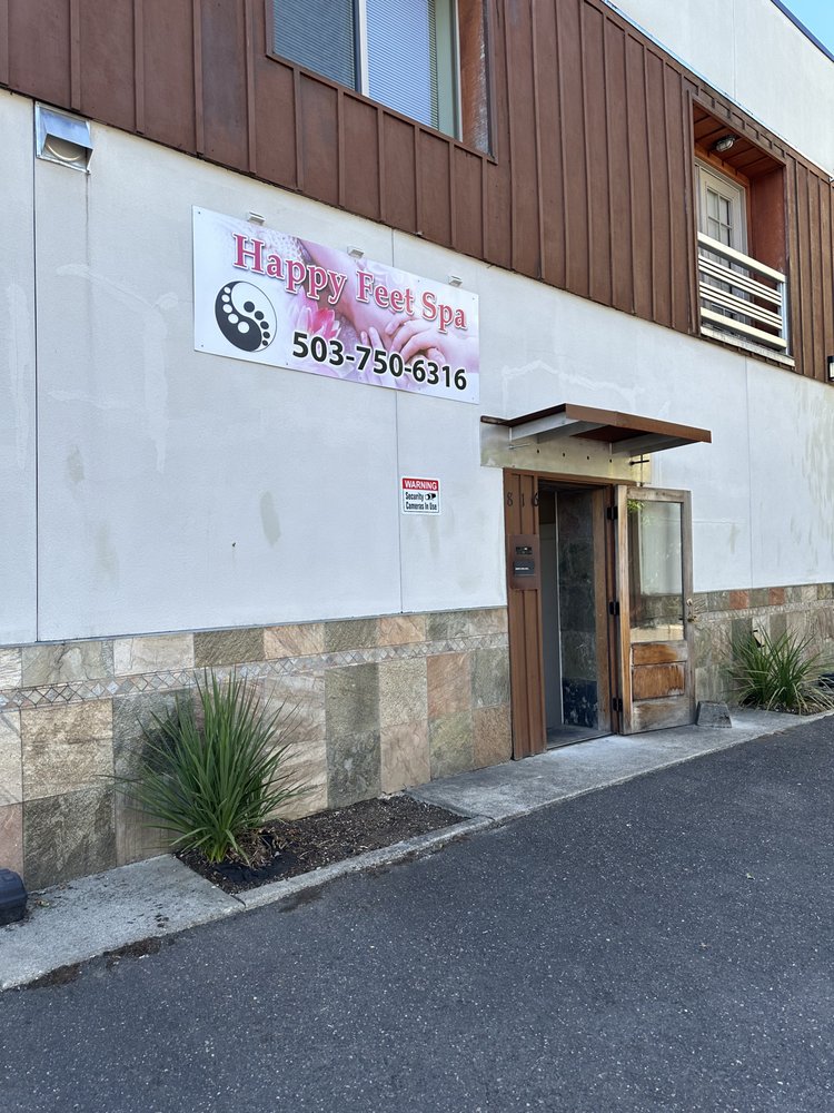 HAPPY FEET SPA - Updated October 2025 - 68 Photos & 64 Reviews - 816 SE ...