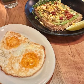 BEATRIX - STREETERVILLE - Updated June 2024 - 1569 Photos & 1310 ...