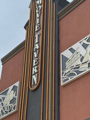 MOVIE TAVERN LITTLE ROCK - Updated January 2026 - 57 Photos & 111 ...