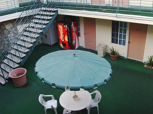 ROYAL SANTA MONICA MOTEL - Updated October 2025 - 34 Photos & 25 ...