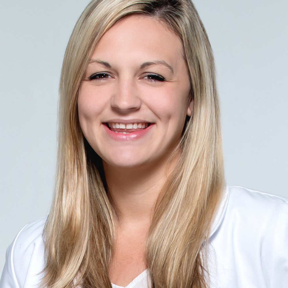 Fanny Block's Instagram, Twitter & Facebook on IDCrawl