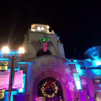 NEW YEAR’S EVE GRAPE DROP - Updated June 2025 - 10 Photos - 41000 Main ...