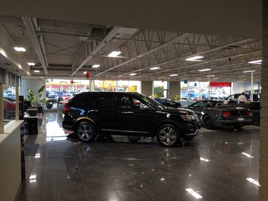 HAWK FORD OF ST. CHARLES - Updated December 2025 - 14 Photos & 73 ...