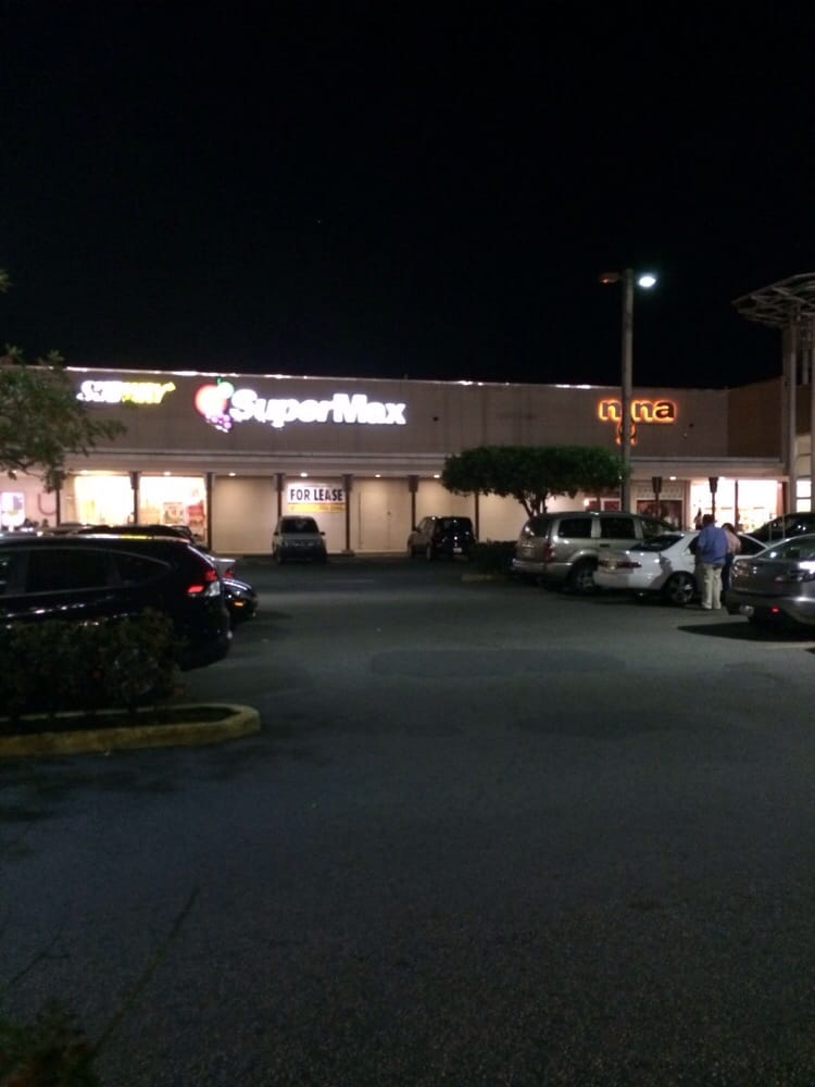SUPERMAX - Updated October 2025 - Calle D S/N, Guaynabo, Puerto Rico ...