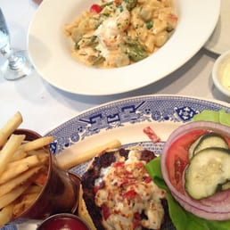 BLUE BELL INN - Updated September 2025 - 345 Photos & 423 Reviews - 601 ...