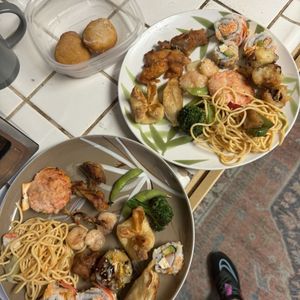 GOLDEN HARBOR BUFFET - Updated June 2025 - 423 Photos & 319 Reviews ...