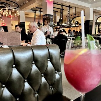 LEILA - Updated July 2025 - 727 Photos & 321 Reviews - 1245 Griswold St ...