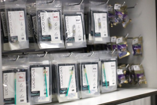 GREENLEAF WELLNESS - 11 Photos & 26 Reviews - Cannabis Dispensaries ...