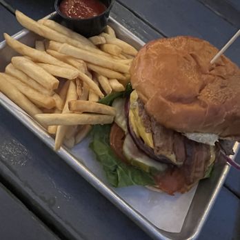 THE HOP STOP - Updated January 2025 - 283 Photos & Average of 4.2 Stars ...