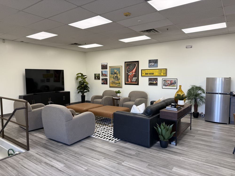 BLUE CHIP - Updated December 2025 - 46 Photos - 3935 S Kalamath St ...