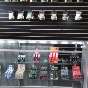 VIP SMOKE SHOP - FOREST PARK - Updated January 2025 - 31 Photos - 1214 ...