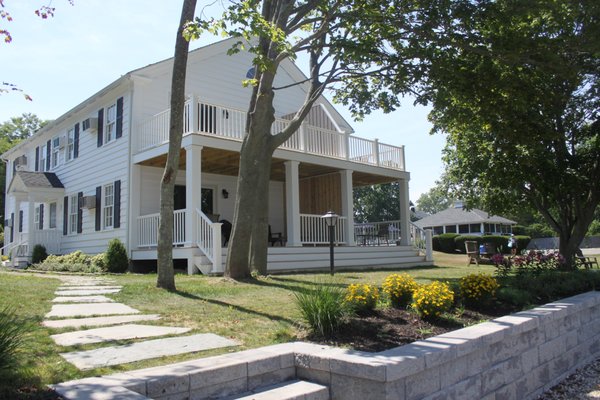 TOWNSEND MANOR INN - Updated December 2025 - 48 Photos & 40 Reviews ...