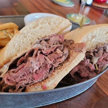 DIVIDED SKY TAVERN - Updated September 2024 - 379 Photos & 292 Reviews ...