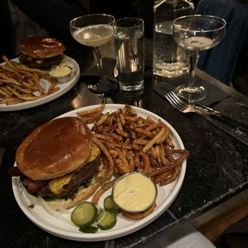 FRANKLIN AVE. COCKTAILS & KITCHEN - Updated May 2025 - 642 Photos & 405 ...