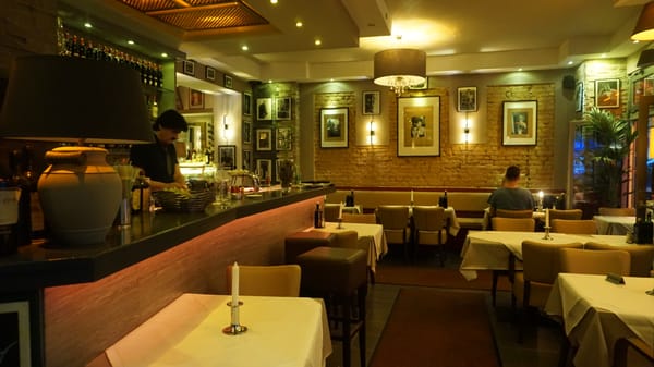 Berlin FELLINI BERLINO - TRATTORIA-BAR - Updated November 2024 - 47 ...