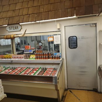 SPRINGFIELD COLONIAL VILLAGE MEAT MARKET - Updated January 2026 - 17 ...