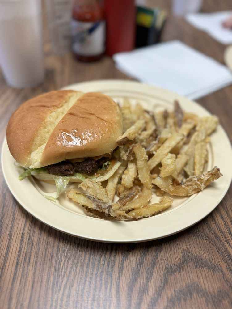 ZIP’S CAFÉ - Updated October 2025 - 60 Photos & 85 Reviews - 401 Pinola ...