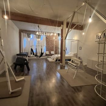 DUNGEON EAST - Updated January 2026 - 87 Photos - Los Angeles ...