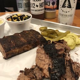 SMOKESHOW BARBEQUE - Updated October 2025 - 93 Photos & 293 Reviews ...