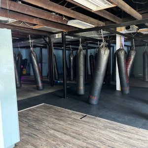 CRUNCH FITNESS - WHITE STATION - Updated August 2025 - 20 Photos & 24 ...