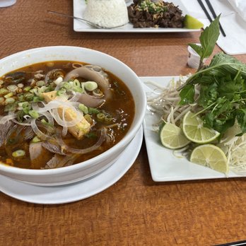 PHO KEVIN - Updated August 2025 - 229 Photos & 279 Reviews - 3439 Fort ...