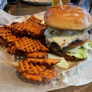 GOOG’S PUB & GRUB - Updated July 2025 - 52 Photos & 66 Reviews - 667 ...