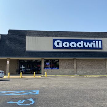 GOODWILL OF CENTRAL AND COASTAL VIRGINIA - Updated October 2025 - 88 ...