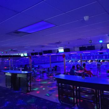 ACTION LANES BOWLING CENTER - 311 Photos & 285 Reviews - 10534 Lower ...