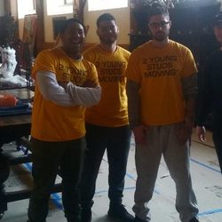 2 Young Studs Moving Reviews