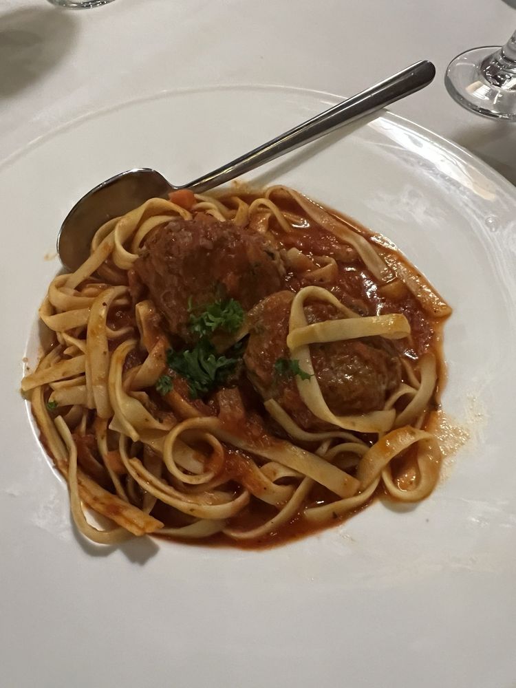 CAPRI FAMILY RESTAURANT - Updated May 2026 - 12 Photos & 37 Reviews ...
